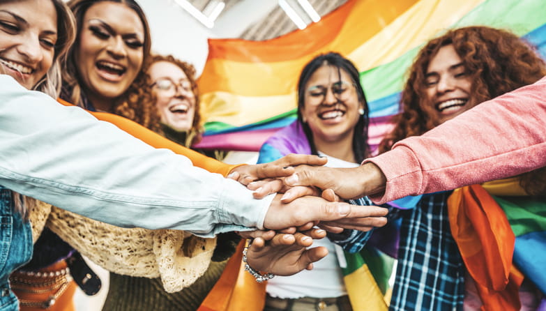 Célébration du Mois de la fierté 2025 : honorer l’histoire, embrasser l ...